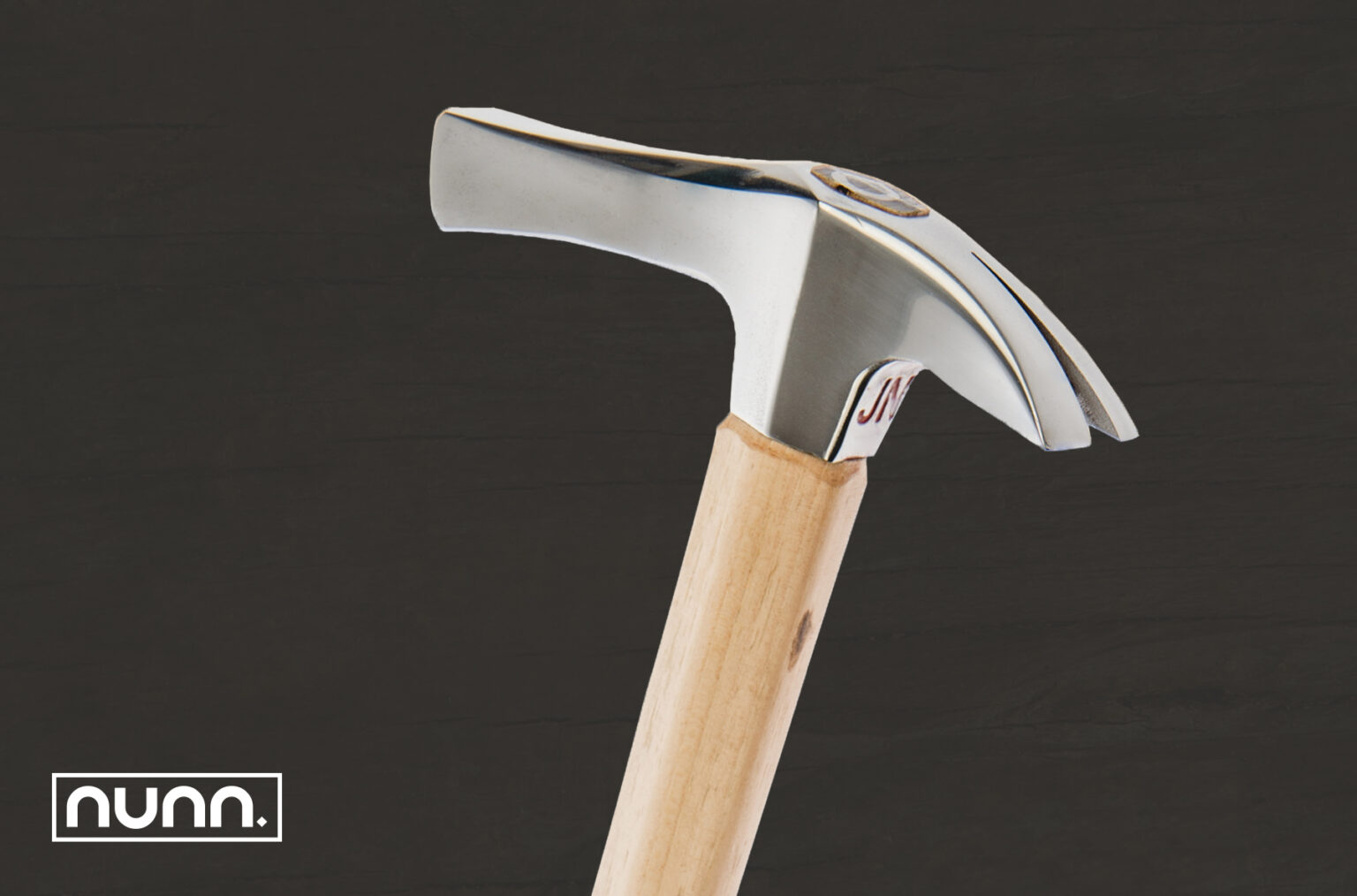 Jonathan Nunn Long Head Nailing on Hammer - Jim Blurton Online